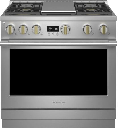 What's the Difference Between All Gas and Dual Fuel Professional Ranges?