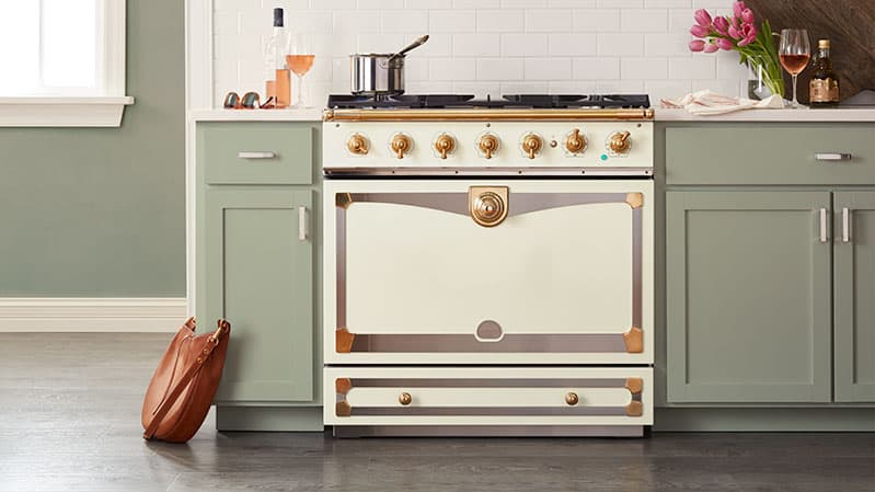 Should You Buy a La Cornue CornuFé Range?